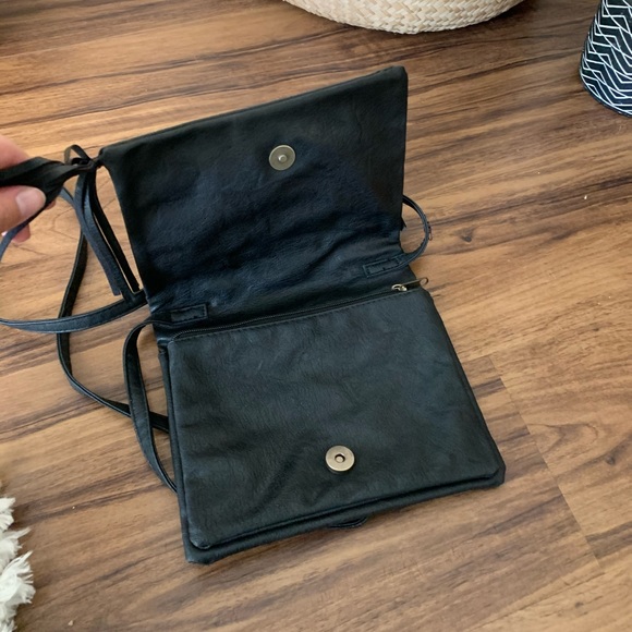 Roxy | Bags | Roxy Black Leather Tassel Crossbody Bag | Poshmark